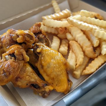 Best Food Trucks | Holy Chicken and Waffles